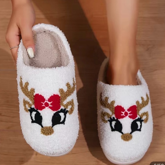 Shoes | Nwt Christmas Cute Reindeer Fuzzy Slippers Warm Cozy And Plush ...